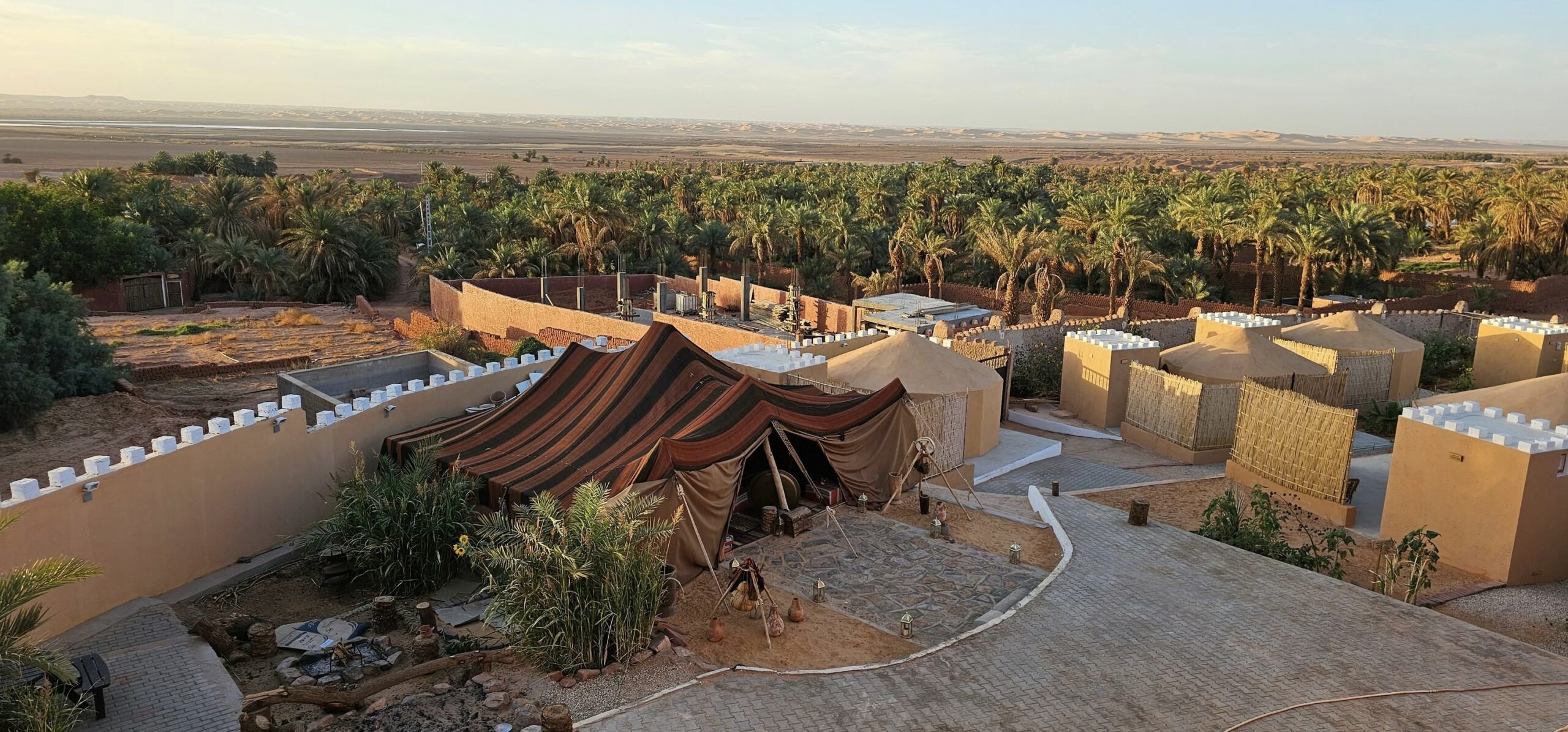 Djenane Ahyd, le campement de luxe dans le désert Algérien